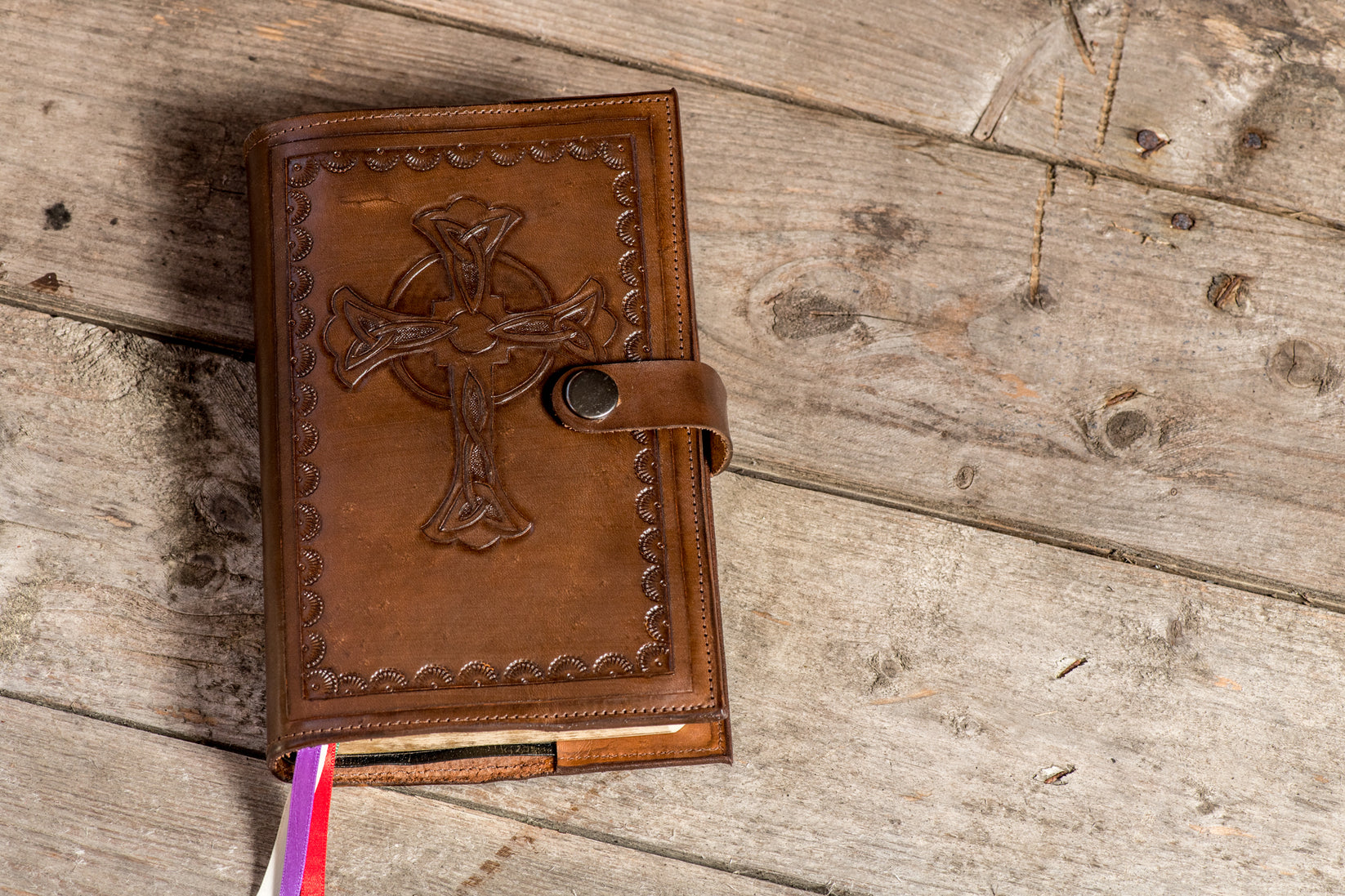 Embossed leather cover – Leather Missal Covers